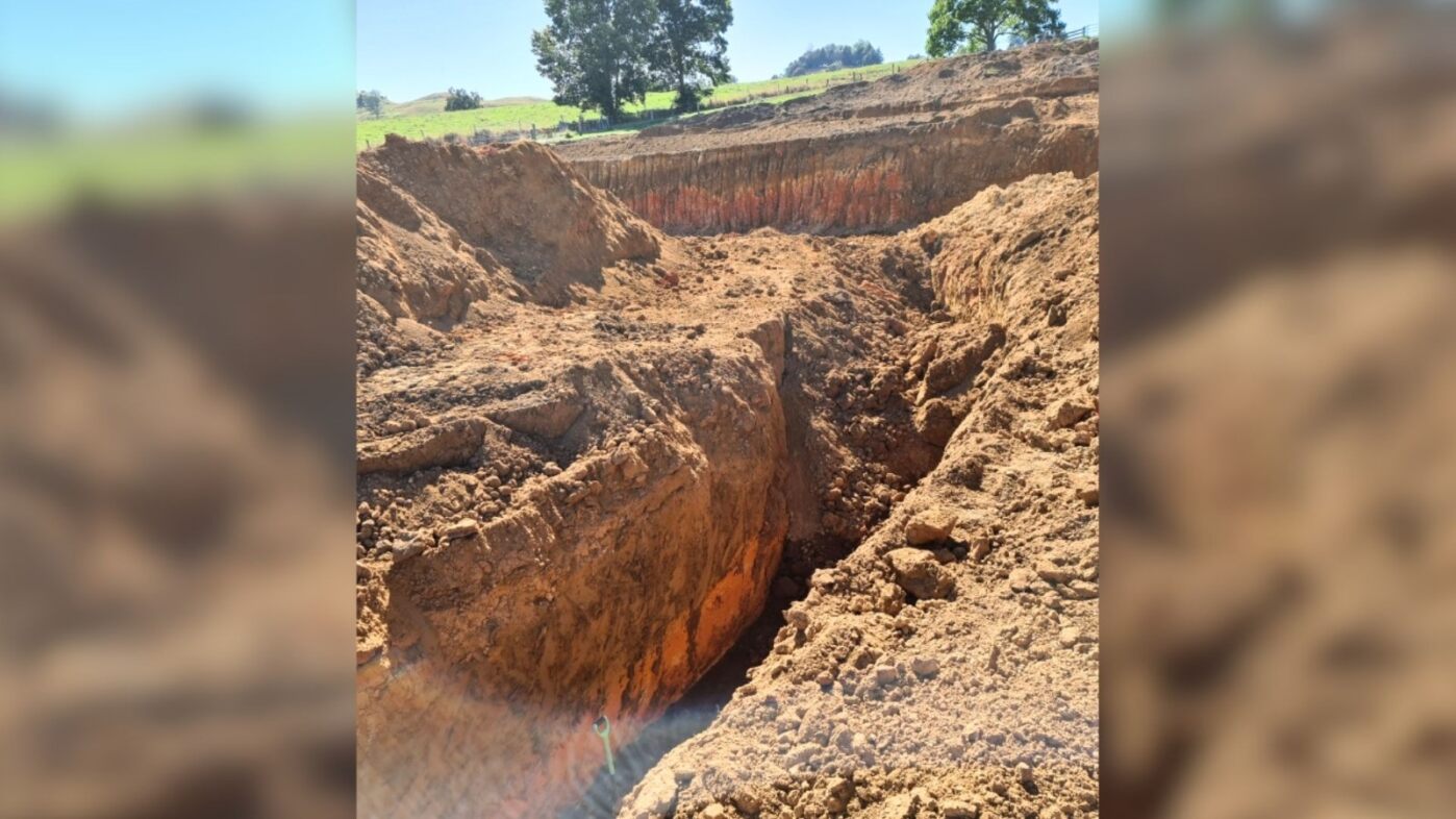 Worker nearly buried alive in trench collapse | WorkSafe
